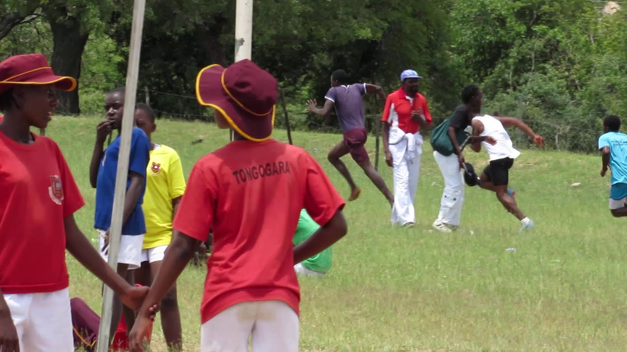 Brave Maguchu wins a 200m race at Dewure High Interhouse competition ...