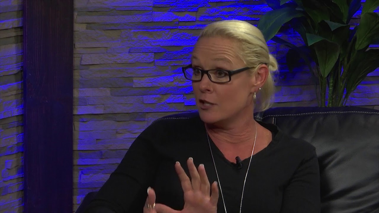 Writers Den #25; Jane Waters , Kurtis Flanders - YouTube