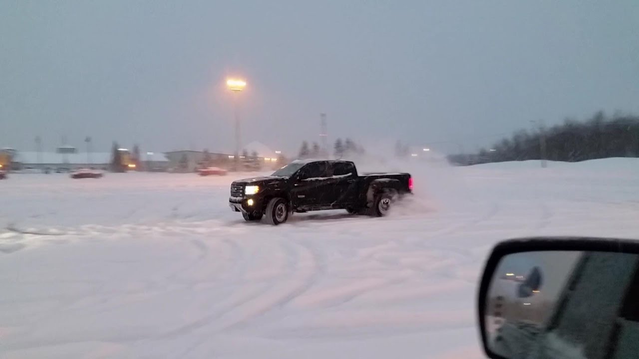 2015 GMC Canyon - Sliding around in the Snow - YouTube