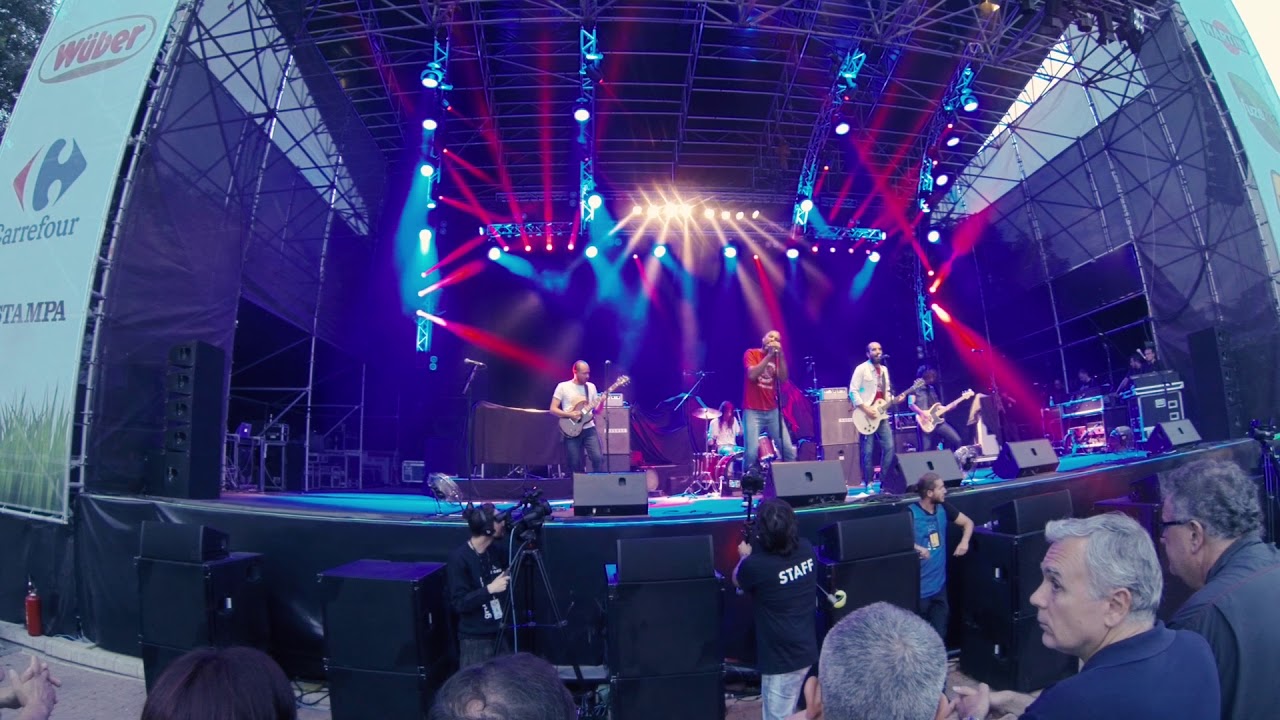 Giuda (live @GruVillage 105 Music Festival, 2018) - YouTube