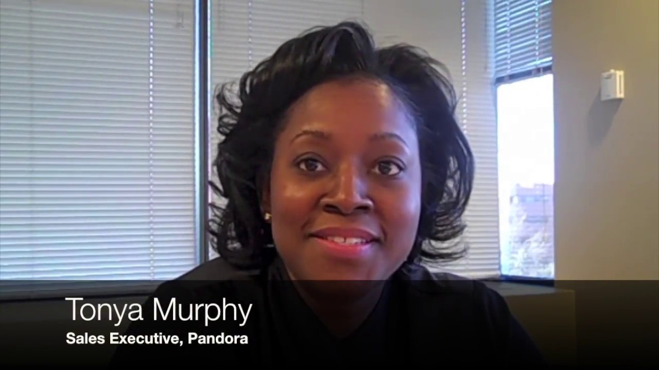 Tonya Murphy - Networking is About Giving - YouTube