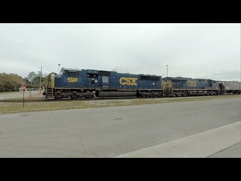 Freight Train Pumping Mud on Soft Track - CSX 4556, 5430 - YouTube