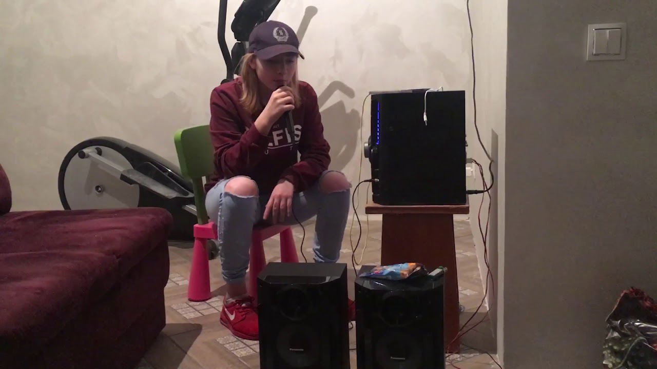 Девочка читает реп про жизнь Youtube