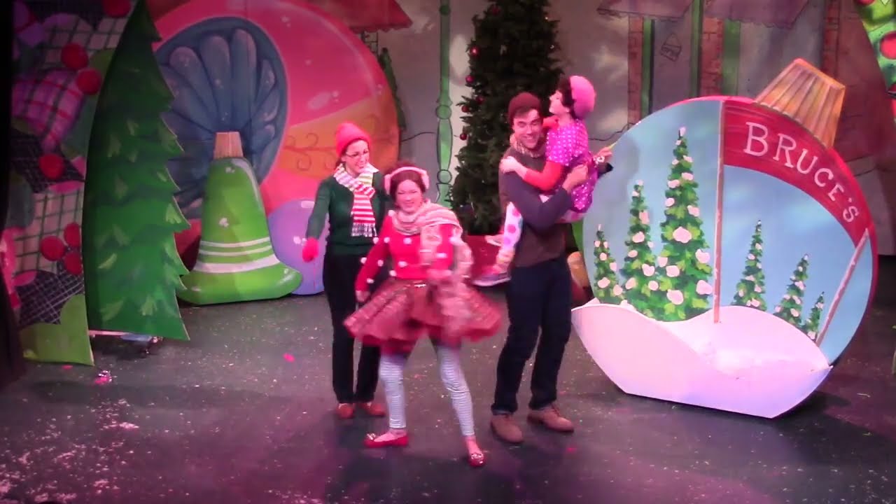 Fancy Nancy Splendiferous Christmas - YouTube