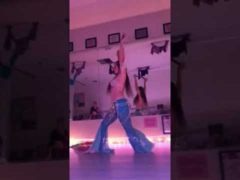 Alex Lisin - Belly dance with a sword
