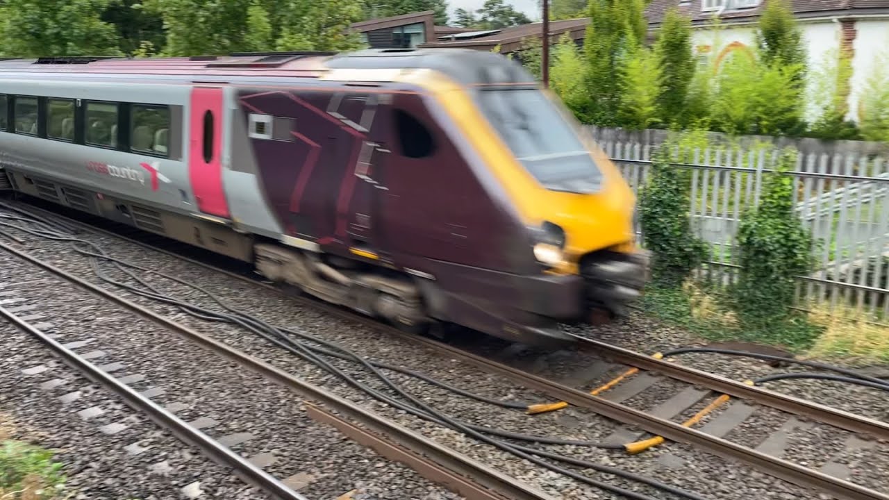 Class 221 Voyager | 221129 | Cross Country - YouTube