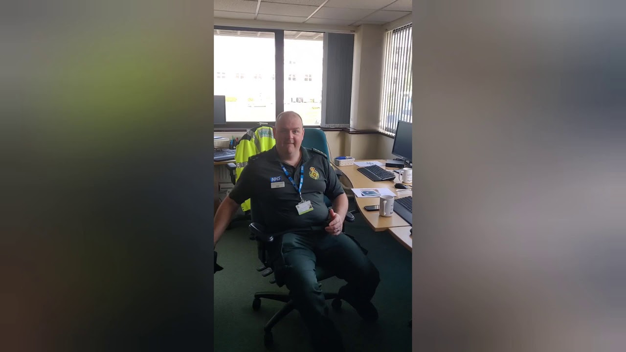 UoP Paramedic students join SWAST - YouTube