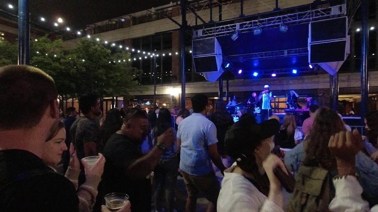 Live Music By Nick Pontarelli Band At The Beer Garden In Navy Pier ...