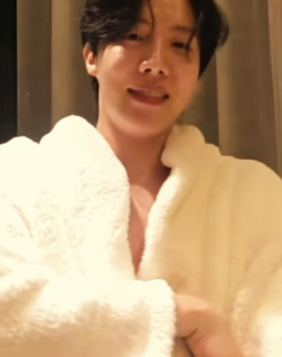 J-Hope😍#bts_official_bighit #bts #btsarmy #jhope #hopeonthestage#kpop - YouTube