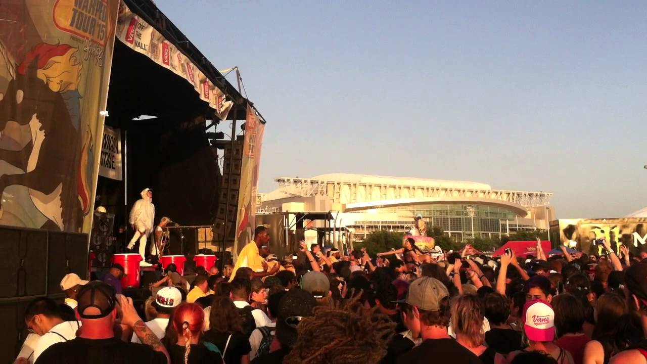 Attila-Rage Houston Warped Tour 2015 - YouTube