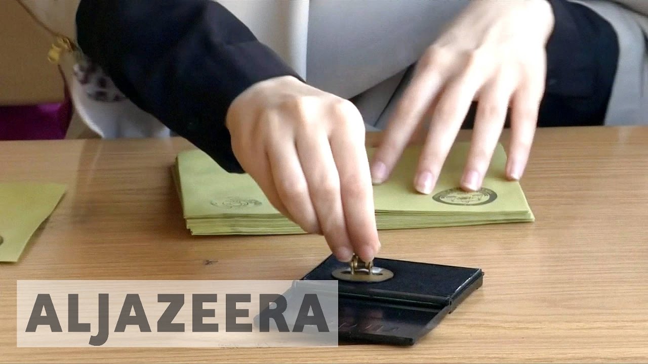 Turkey referendum: First results show 'yes' vote ahead - YouTube