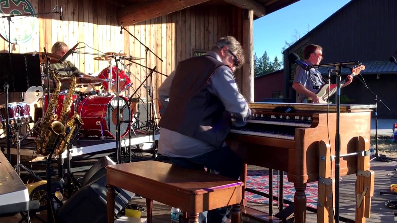 Dave Hubbard Locamotive Breath - YouTube