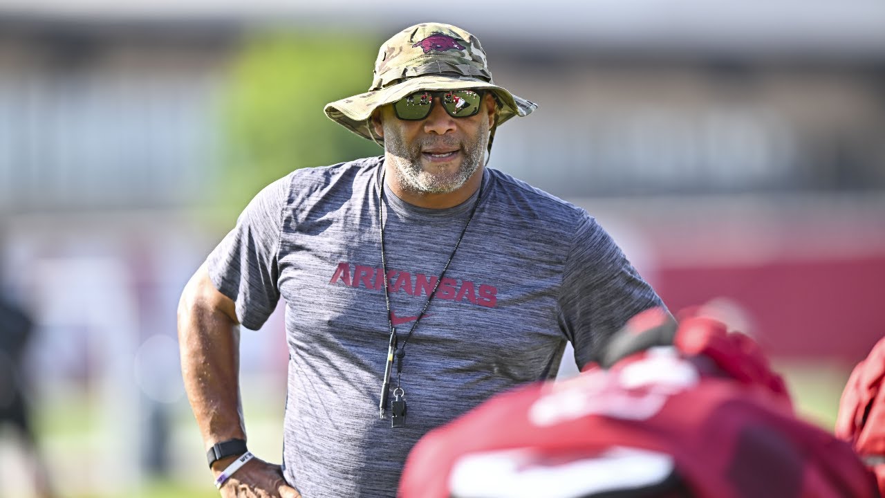 Arkansas defensive line coach Deke Adams talks preseason practices ...