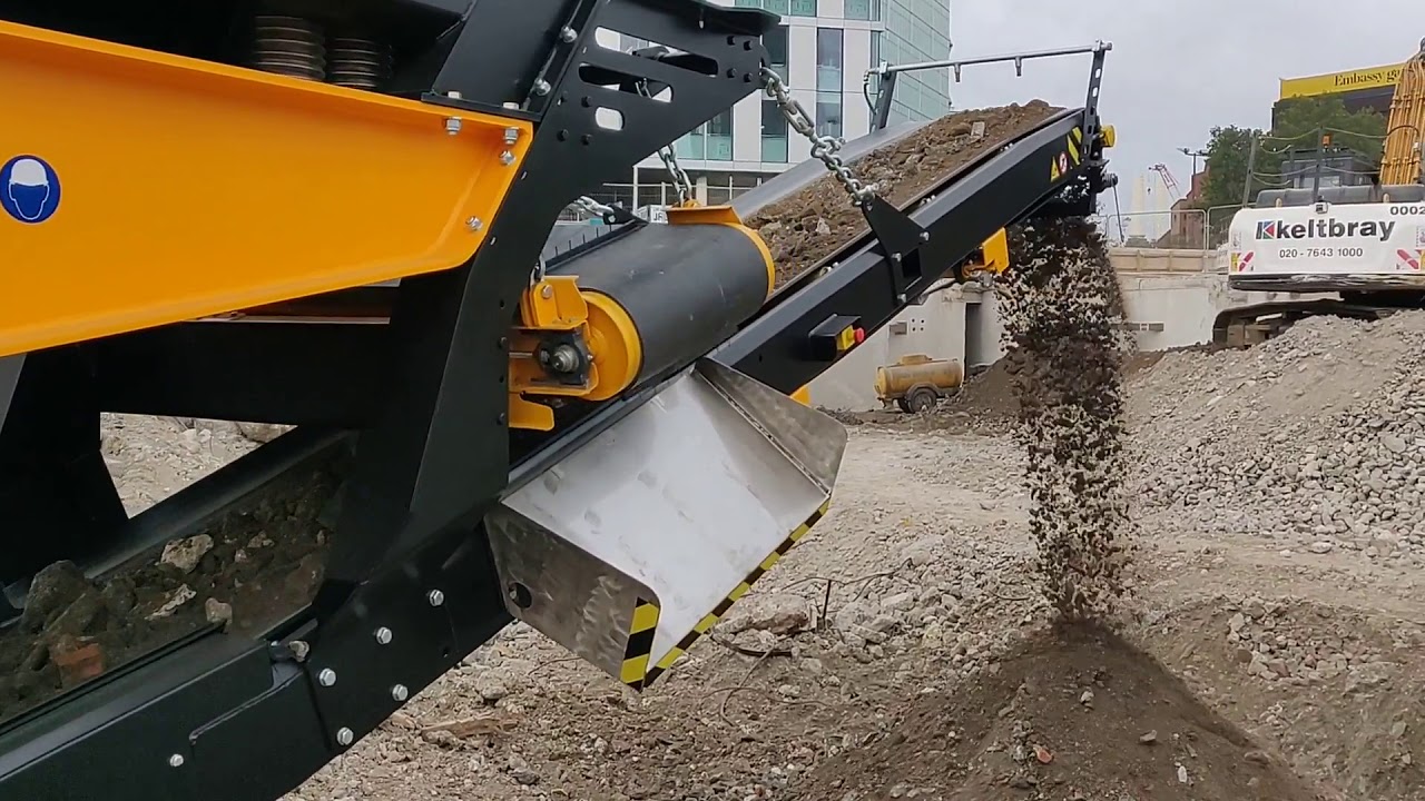 Roco R9R design working perfectly - YouTube