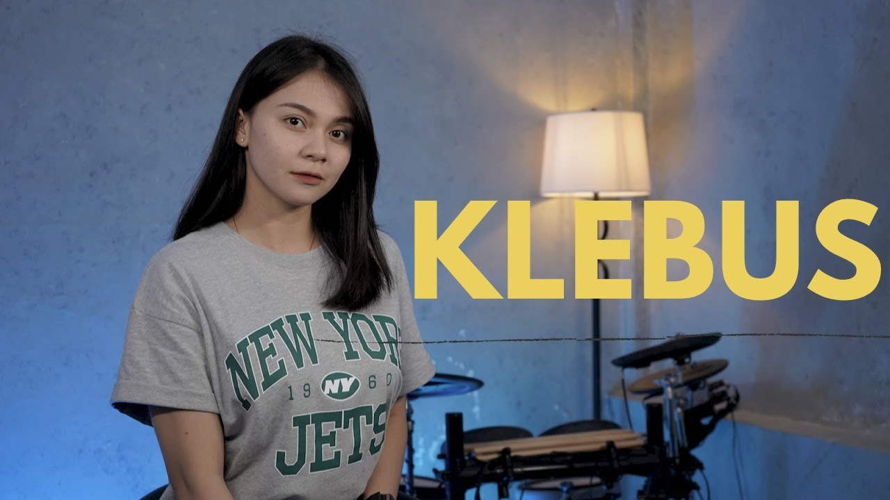 KLEBUS - NGATMOMBILUNG || Dyah Novia ( Live Akustik) - YouTube