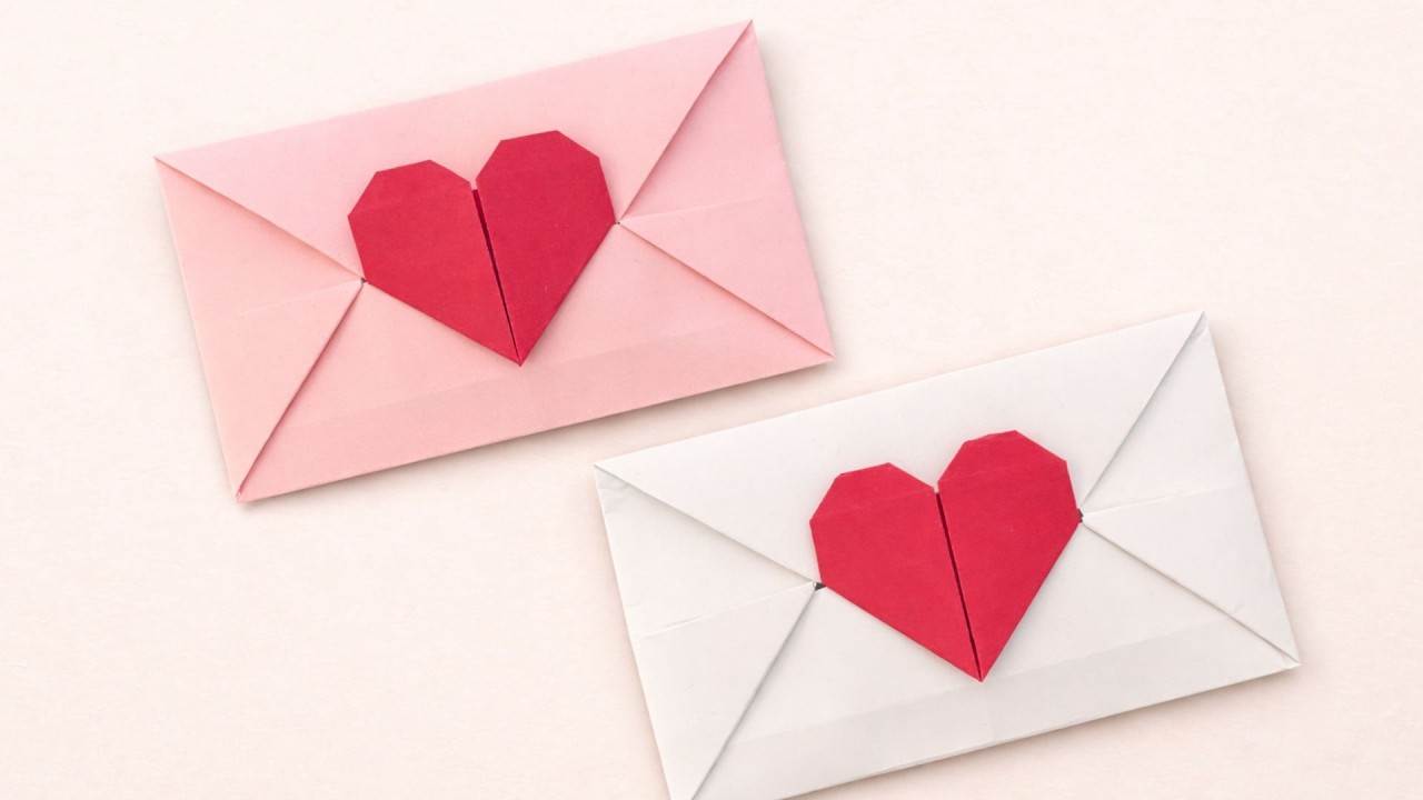 Folding a paper heart envelope for your sweetheart | paper gift ...