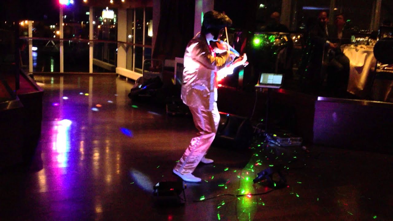Grenville Pinto - Amazing Violinist In Toronto Part 3 - YouTube