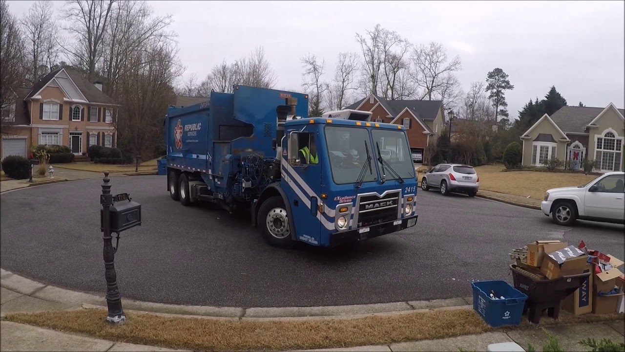 Republic Services- Mack LEU heil Multitask Side Loader - YouTube