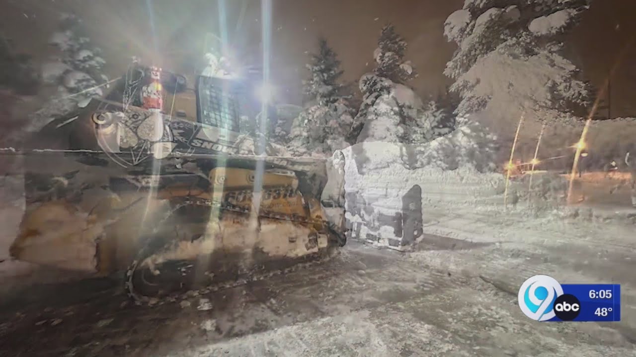CNY snow plow driver worked around the clock clearing snow in WNY - YouTube