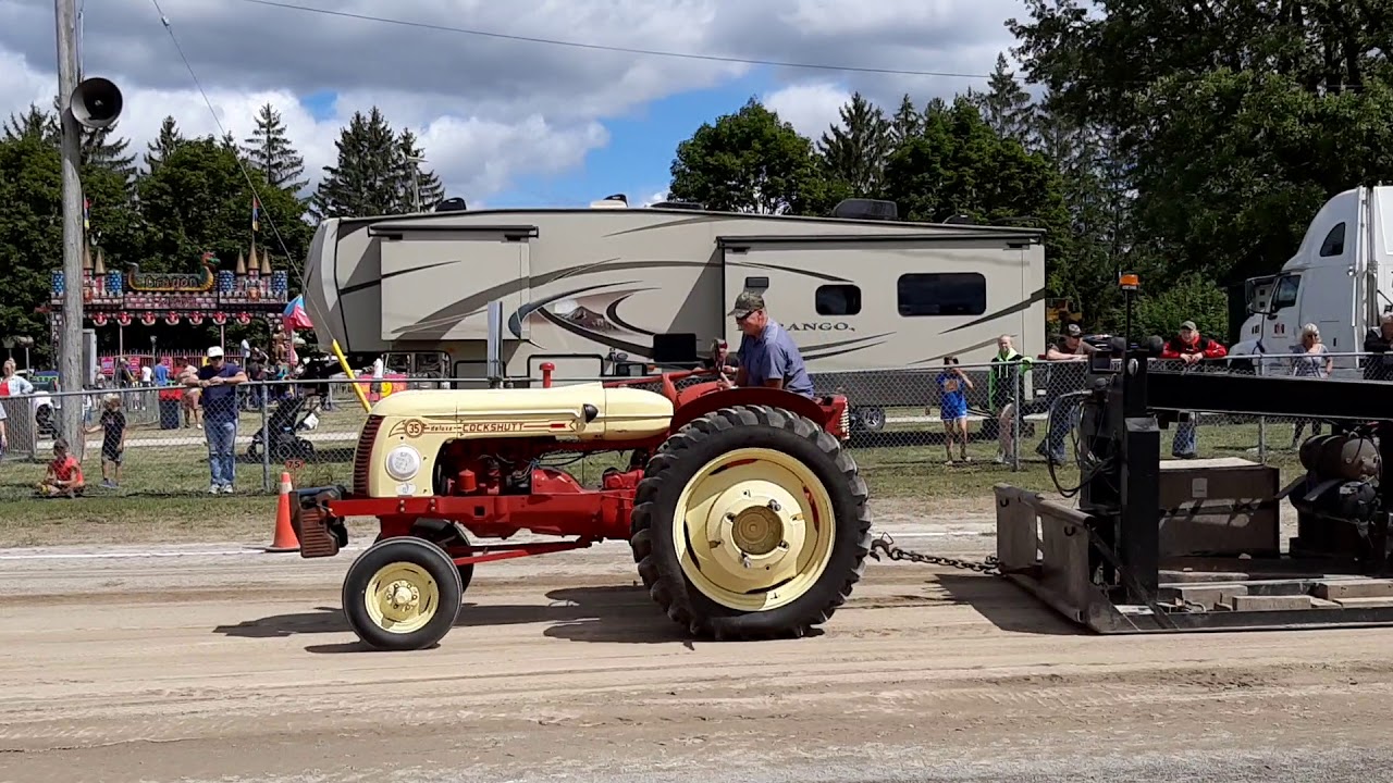 Cockshutt 35 - 6500lb class - perth fair - YouTube