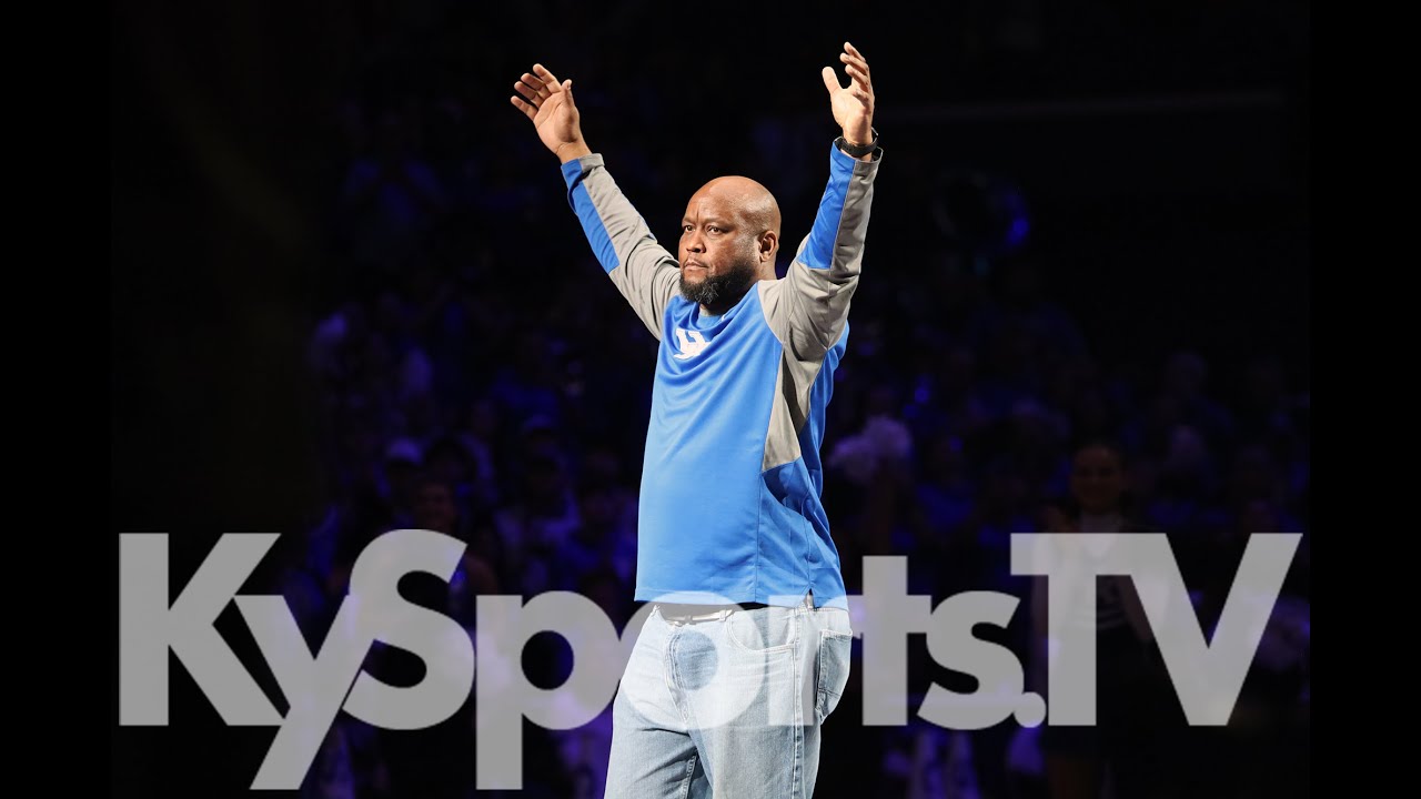 Kentucky Wildcats Basketball Anthony Epps Ovation At Rupp Arena - YouTube