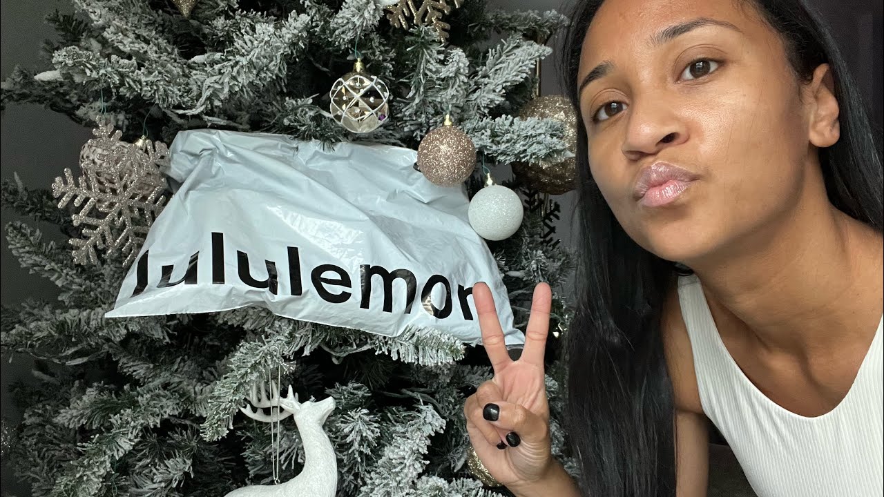 LULULEMON HOLIDAY GIFT GUIDE ♥️ - YouTube
