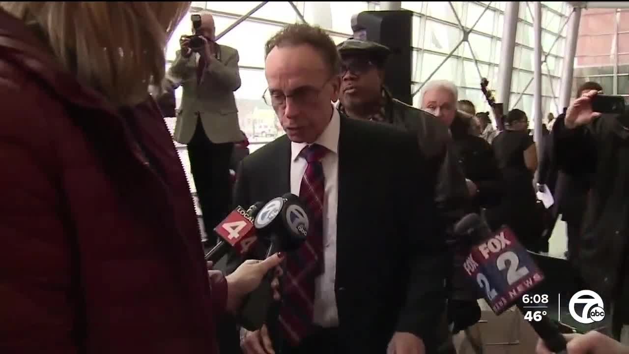 Warren Mayor Jim Fouts can seek another term, judge rules - YouTube