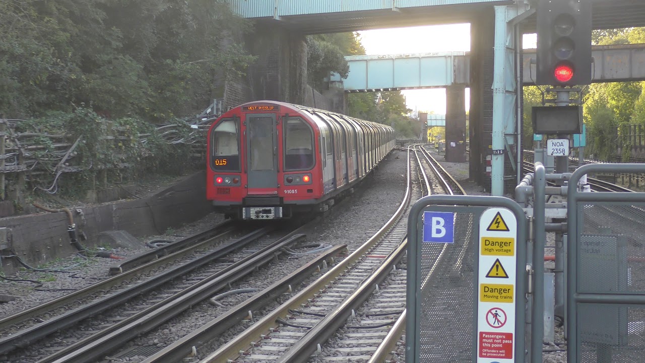 Central Line 1992TS 91007 Departing North Acton - YouTube
