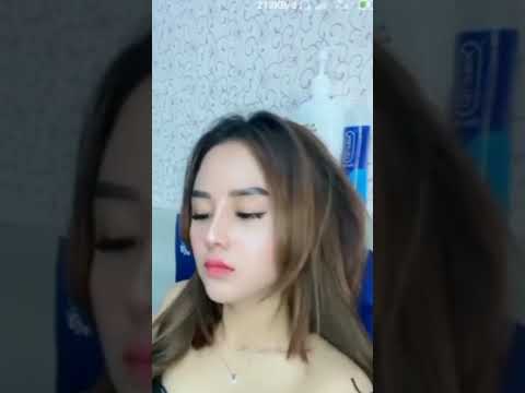 Mango Live Emily cek komentar