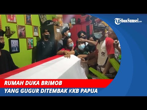 Air Mata Ibunda Tak Terbedung lagi Ketika Jenazah Bharatu I Komang Wira Natha Tiba di Rumah Duka