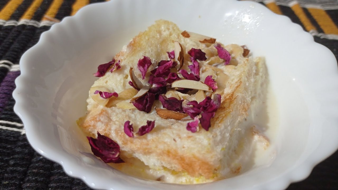 कम समान में और झटपट इस तरह बनाए बे्ड से मिठाई। Bread mithai recipe ...