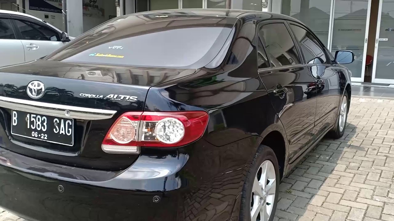 Toyota Altis V 2012 A/T - YouTube