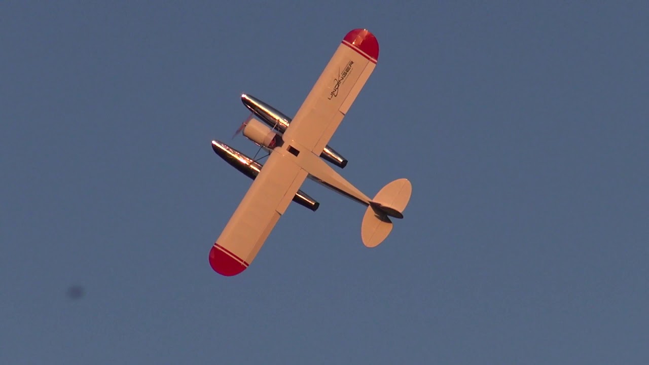 Piper Super Cub on floats by Jürgen Schönle - YouTube