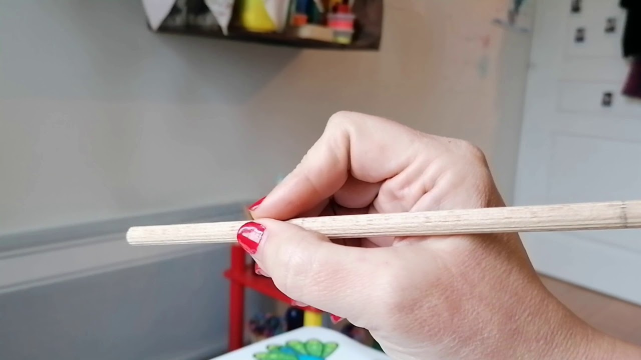 La chenille: exercice pour aider à bien tenir son crayon - YouTube