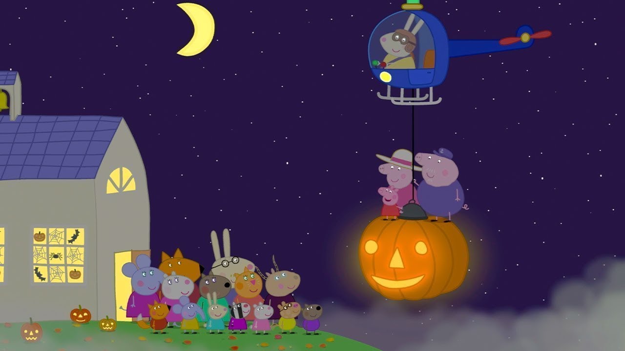 Giant FLYING Pumpkin! 🎃 Peppa Pig at Halloween 👻 Halloween Cartoons for ...