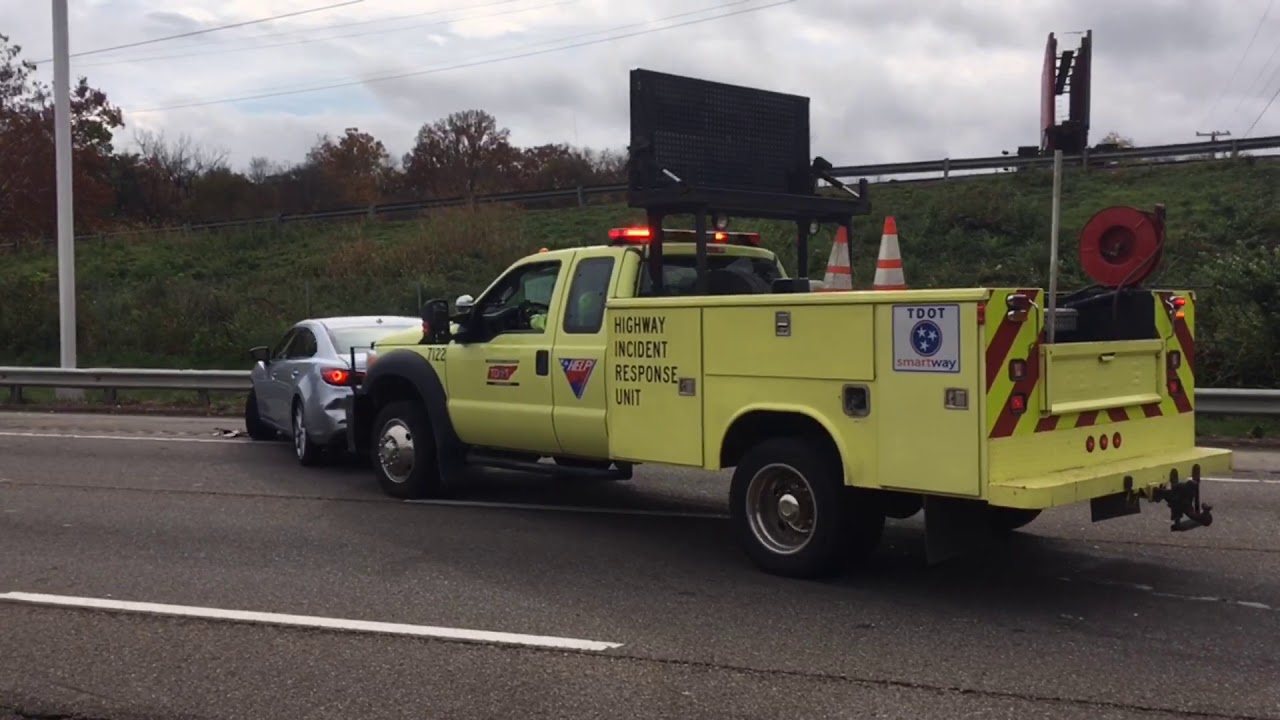 TDOT HELP Truck Clears I-75 South - YouTube