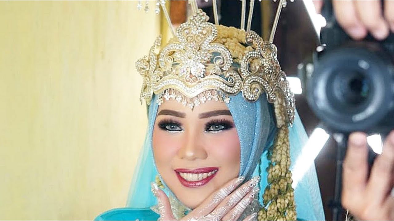 PROSES MAKEUP WEDDING SIMPLE DAN CEPAT UNTUK AKAD - YouTube