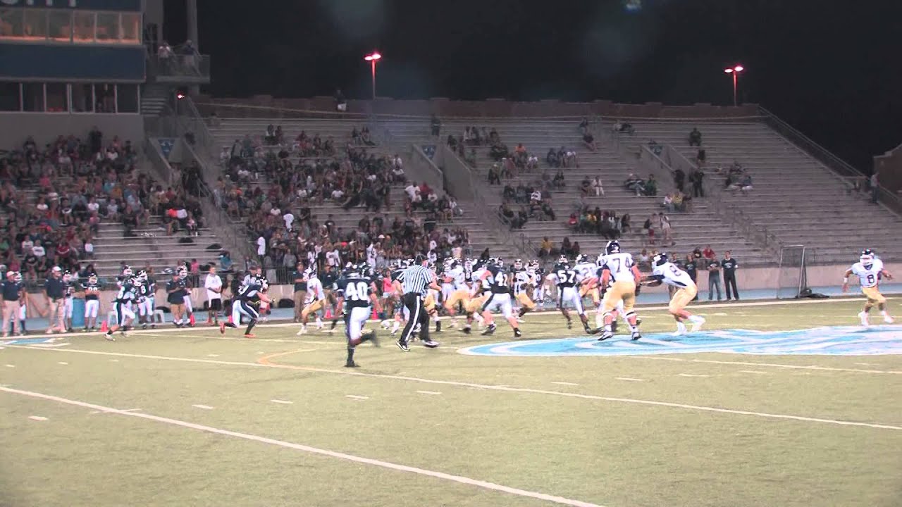 Waukee 2013 Football Highlight Segment - YouTube