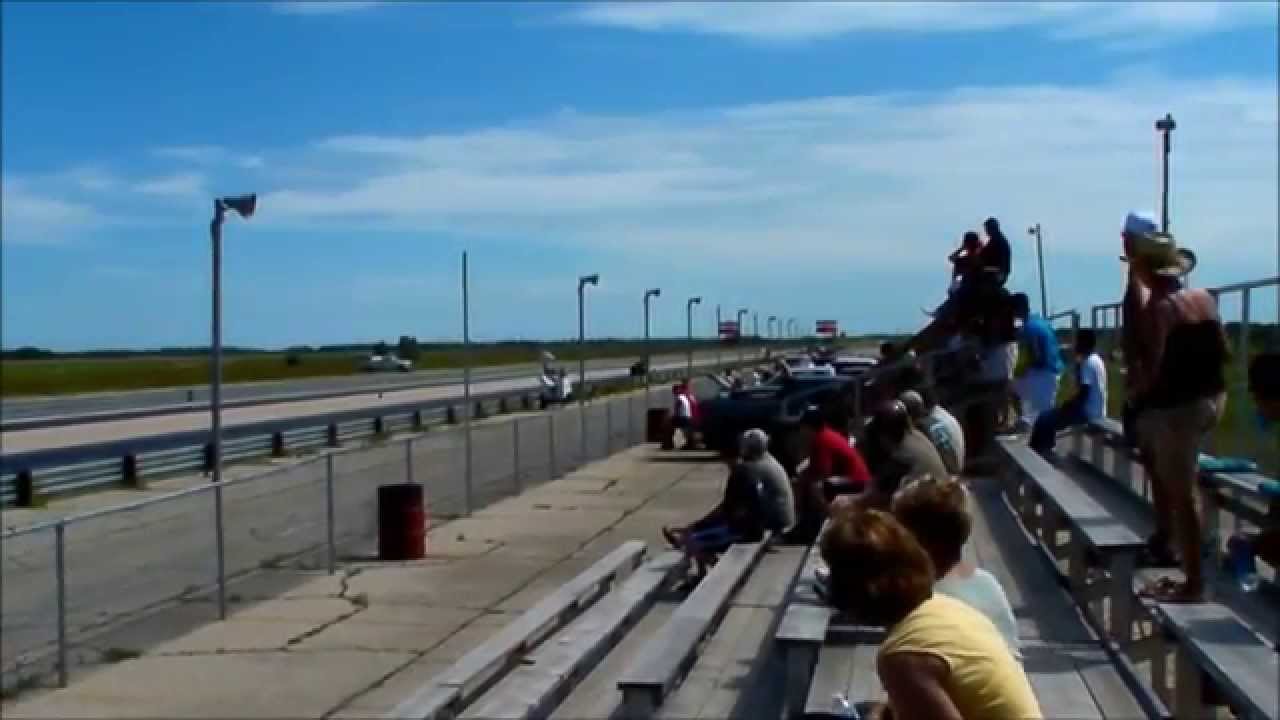 A Day At Gimli Dragway - YouTube