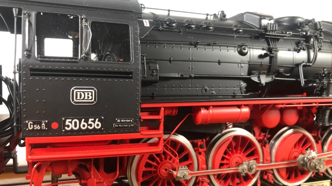 Detailed Look at the Lionel O Gauge Smithsonian BR50 Deutsche ...