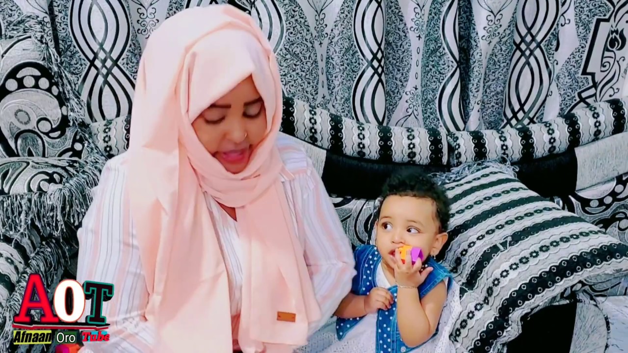 ummu Afnaanani fii Ummu Kanus malif Wal lolaan ykn waldhabaan - YouTube