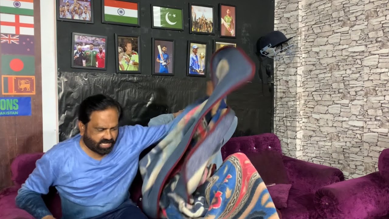 Reaction on Travis Head catch dropped 😱 - YouTube