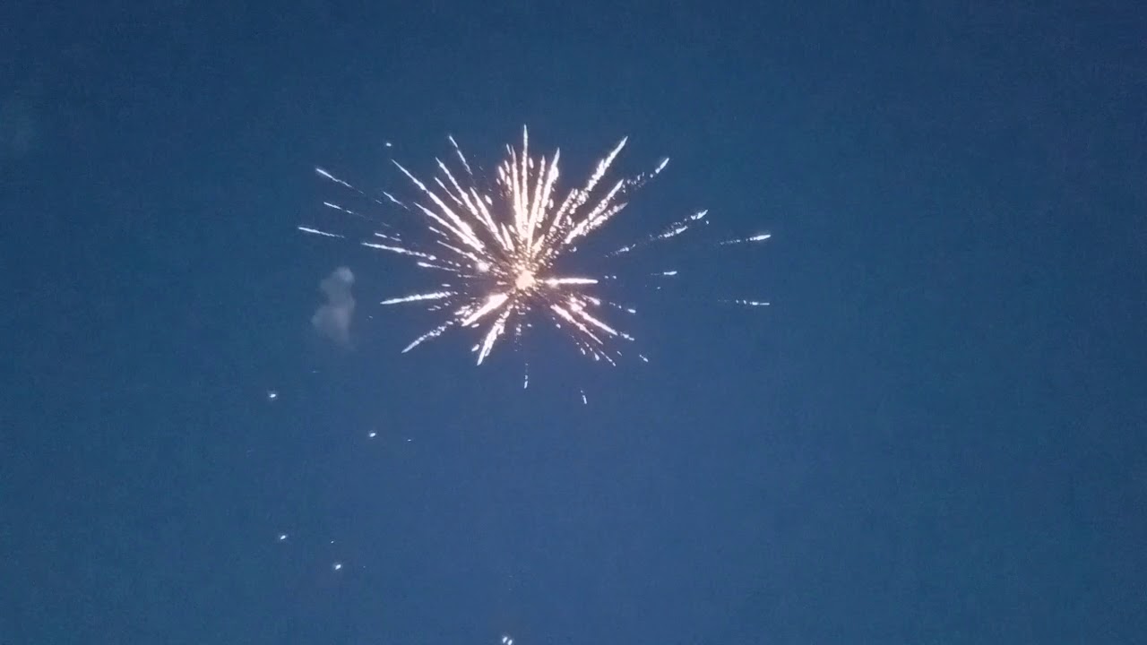 4x4 by Grand Patriot fireworks "daytime" - YouTube