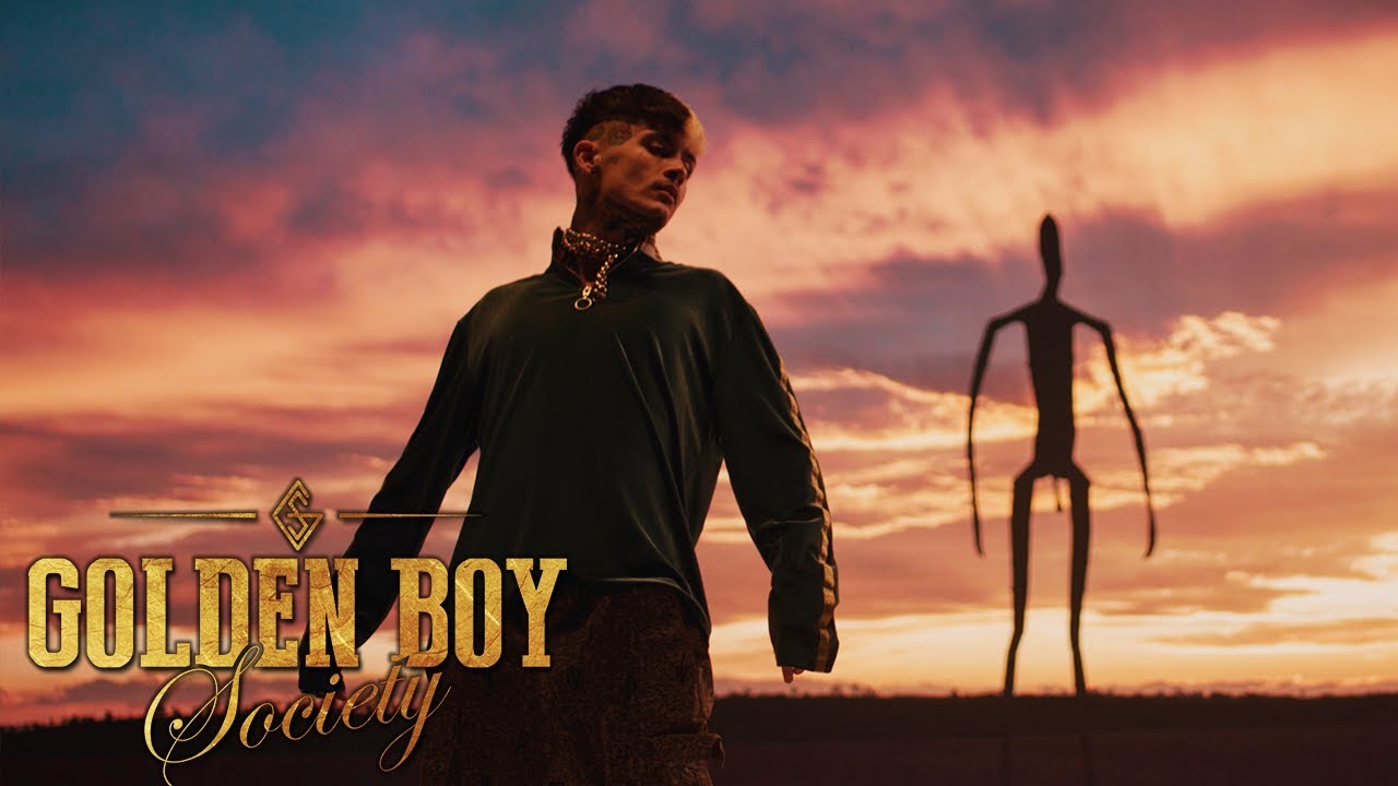 @zannidache 🛸 @WhatsUP_Whatzy - MARTIENII | Official Video - YouTube Music