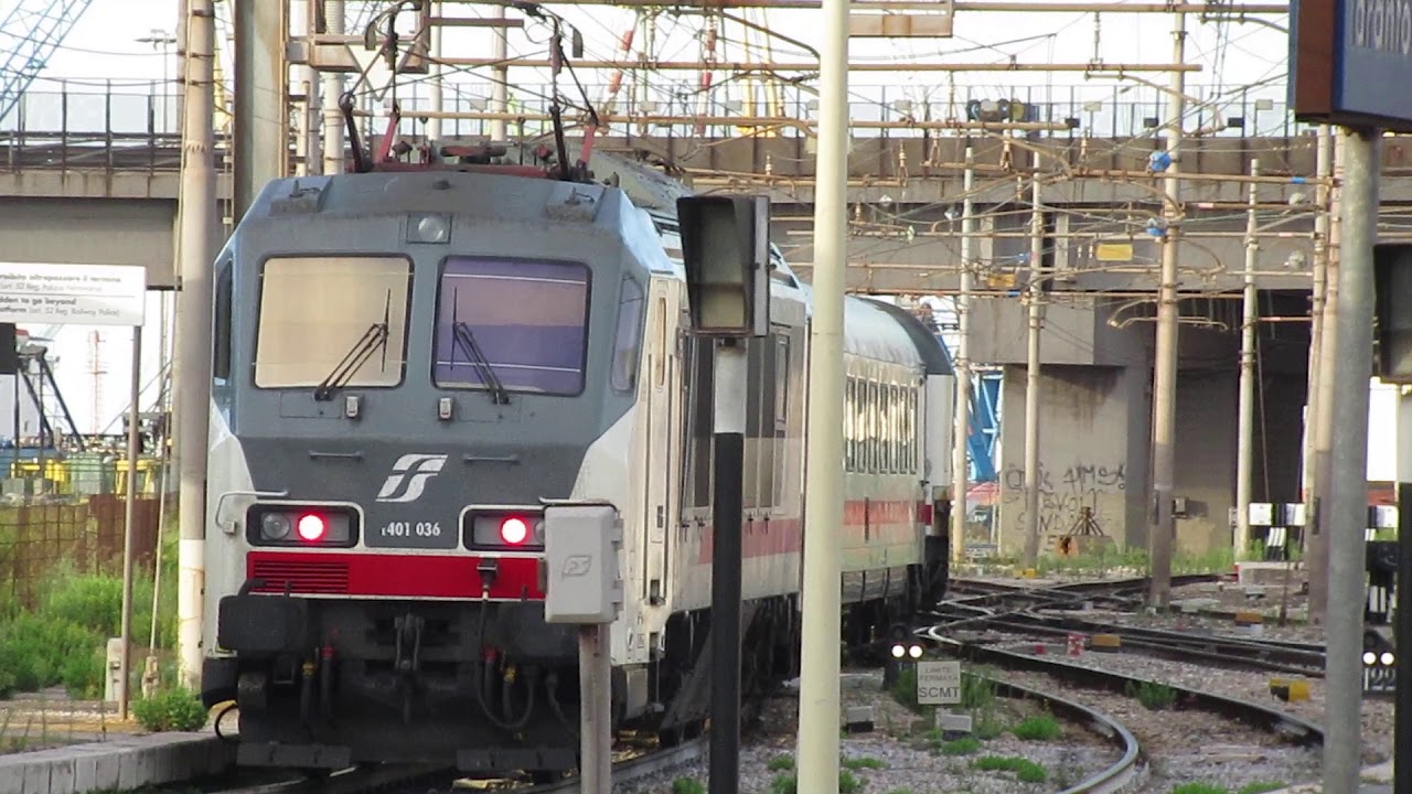Italy: Taranto, FS class D445 and E401 locos on IC trains to Reggio di ...