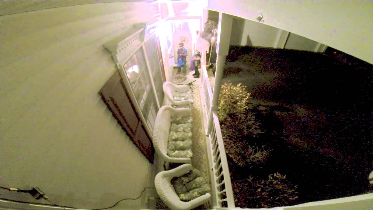 Jumping Spider Trick or Treat Prank - YouTube