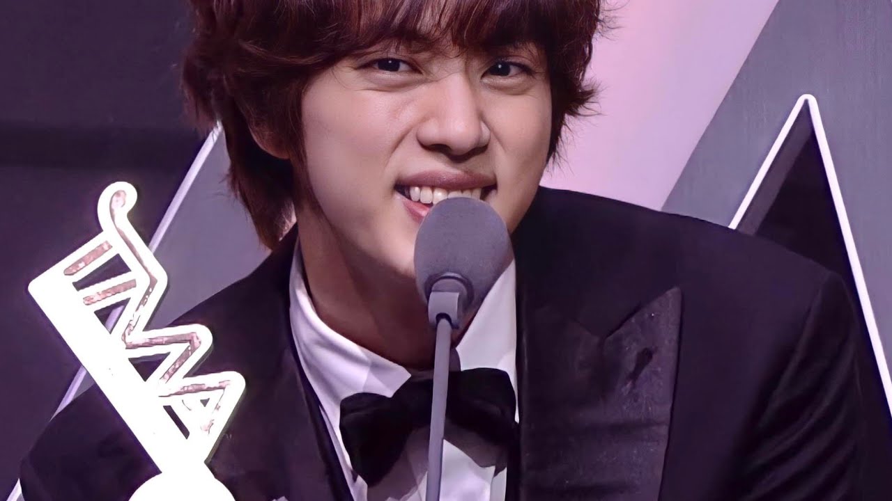 bts jin win the fan N star choice individual award in TMA 💜 congratulations jin 💜#bts#jin#tma ...