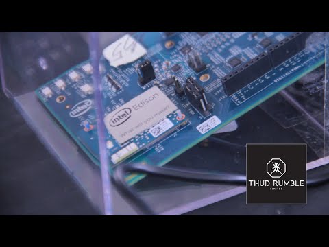 Thud Rumble | Intel Edison Chip Debut at Maker Faire 2015 - YouTube