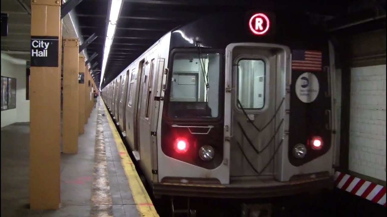 R160A R Train Leaving City Hall - YouTube