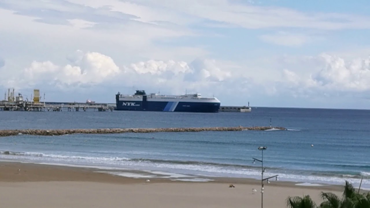 Huge car transport ship departing from la Pineda port - YouTube